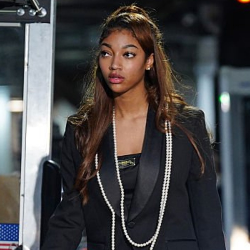 Angel Reese’s Eye-Popping Pregame Outfit Has Fans Stunned Over Its ...