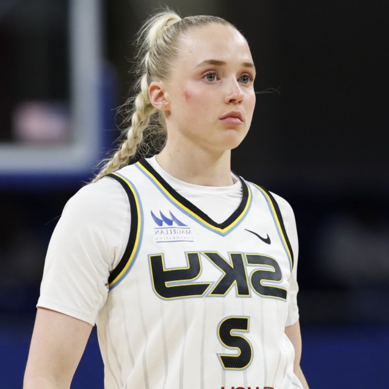 Former WNBA Star Under Fire For 'Nasty' Message About Hailey Van Lith ...