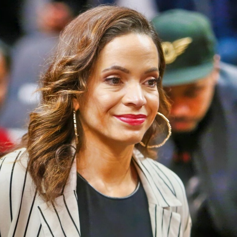 Veteran ESPN Host Elle Duncan Issues Urgent Plea For Help - News