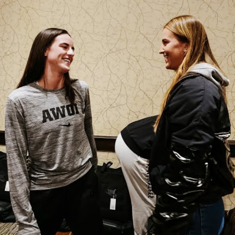 Caitlin Clark Sends Fiery Message to Sabrina Ionescu and WNBA Fans Are ...