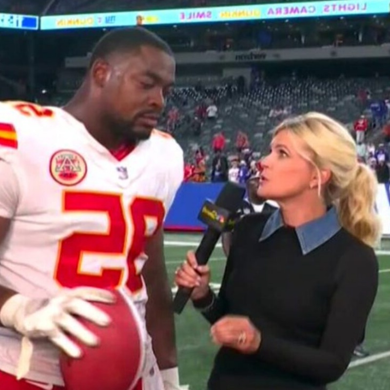 Chris Jones Takes Nasty Shot At Russell Wilson On The Field After Chiefs-Giants ‘SNF’ Game ...