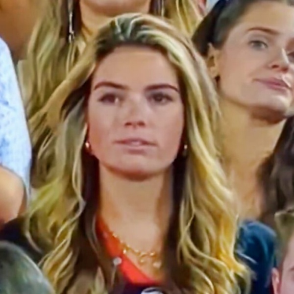 “She Stole The Spotlight” — Social Media Has Fallen In Love With Female ...